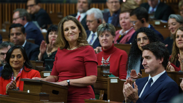 BREAKING: Is Trudeau's government crumbling?