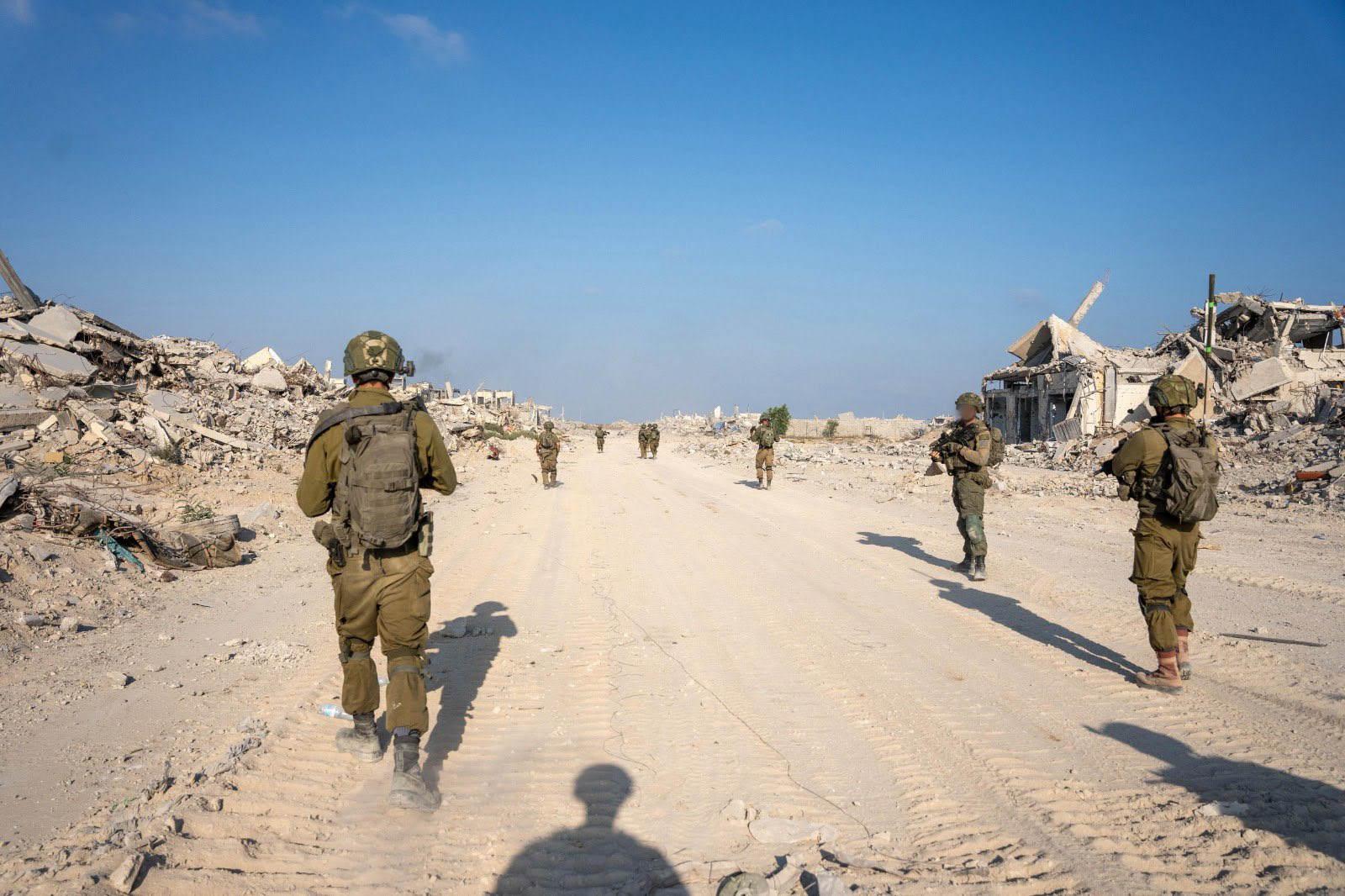 URGENT! IDF troops advance into Sheikh Radwan neighborhood in Gaza City